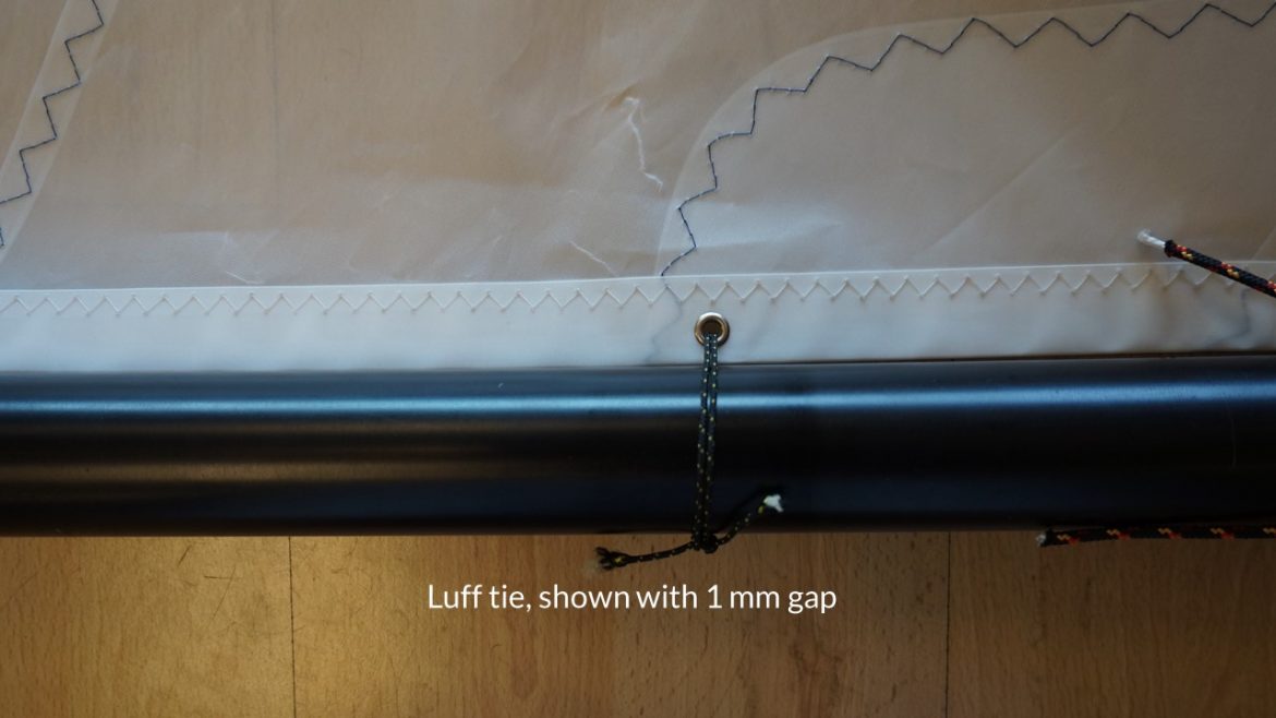 How to Tie an Optimist Sail - Best Techniques - SailZing.com